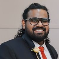 Pokemon Unite Latias: Best moveset, builds, items, and more