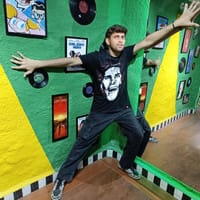 Best Fallout 76 Commando build: Perk Cards, weapons, stats, and more