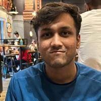 What does Max Verstappen's sim racing setup look like?