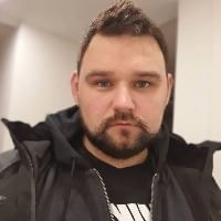 Who are Austin Kelly and his wife Karima Christmas-Kelly? Everything to ...